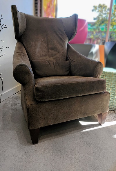 Custom leather chair. – Modele's Home Furnishings